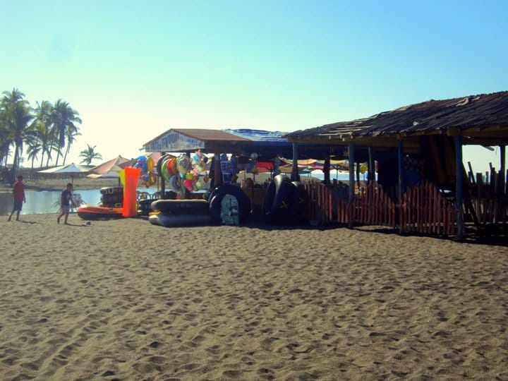 Campamento en Playa Tecuanillo - Campamentos de México